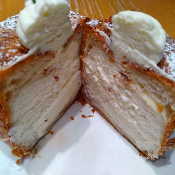 KREAM DESSERT - Updated July 2025 - 111 Photos & 49 Reviews - 526 Yonge ...