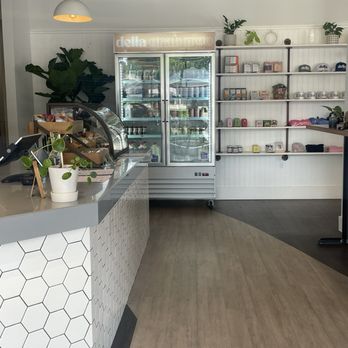 DELLA COFFEE - Updated November 2024 - 113 Photos & 39 Reviews - 1000 W ...