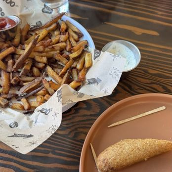 GOODONYA ORGANIC EATERY - Updated December 2025 - 572 Photos & 825 ...