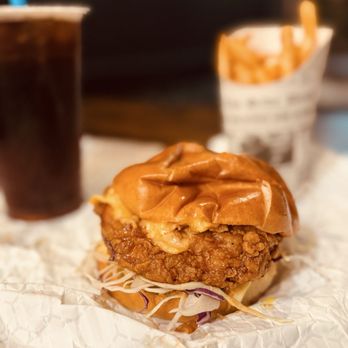 CHICK N ROLL - Updated January 2025 - 346 Photos & 127 Reviews - 1426 N ...