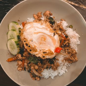 PAI NORTHERN THAI KITCHEN - 4905 Photos & 3570 Reviews - 18 Duncan ...