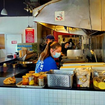 DOWNLOW CHICKEN SHACK - Updated July 2024 - 444 Photos & 283 Reviews ...