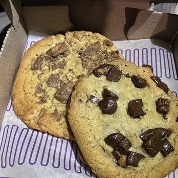 INSOMNIA COOKIES - Updated November 2025 - 10 Photos - 922 N Division ...