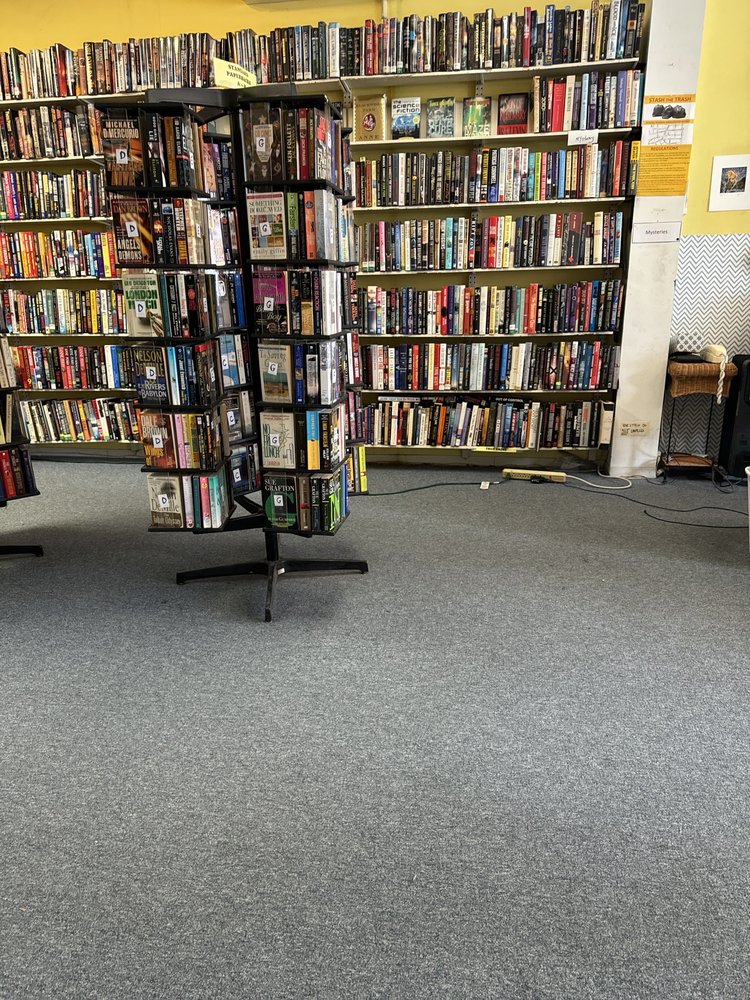 FIELD LIBRARY BOOK STORE - Updated December 2025 - 934 South St ...