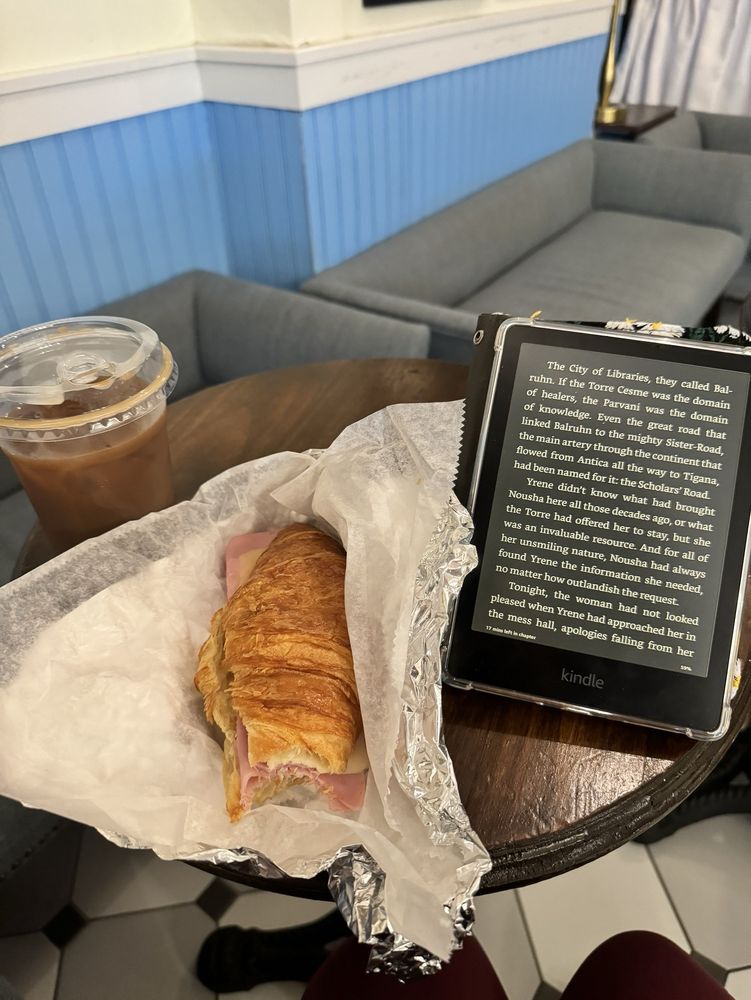 L’AVION CAFÉ - Updated December 2025 - 142 Photos & 43 Reviews - 338 E ...