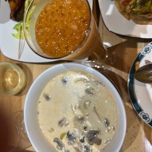 PATTAYA KITCHEN - 42 Photos - 740 Broadway, South Portland, Maine ...