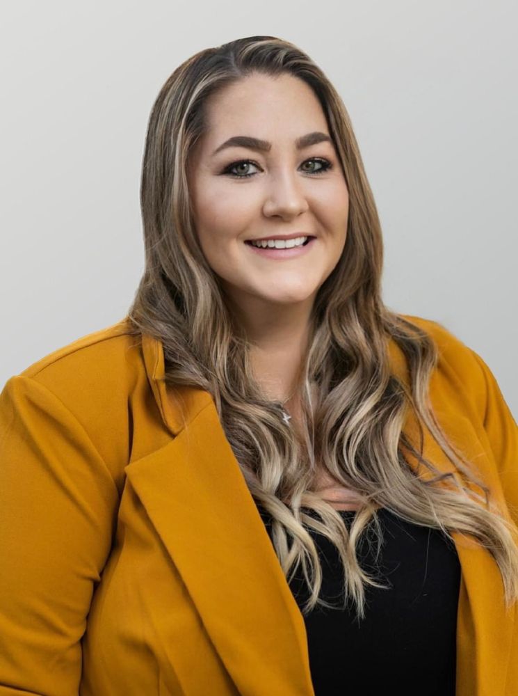 TERRI BENNETT - CHAMBERLAIN REALTY - Contact Agent - 2900 S Telephone ...