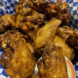 BULLDOG SALOON - Updated June 2025 - 77 Photos & 199 Reviews - 144 ...