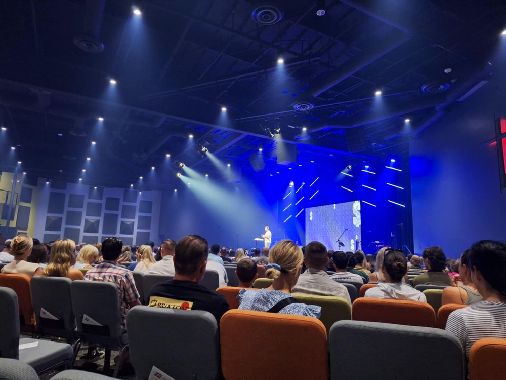 CROSSPOINTE CHURCH - ANAHEIM - Updated January 2026 - 24 Photos & 42 ...