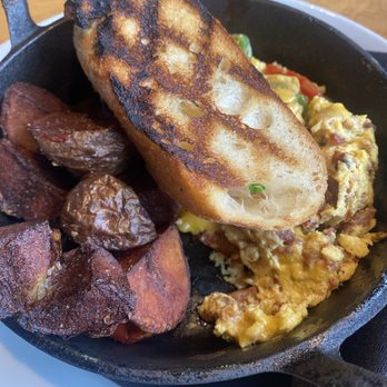 MATCHBOX - PENTAGON CITY - Updated August 2025 - 1024 Photos & 869 ...