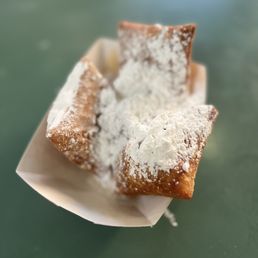 LORETTA’S AUTHENTIC PRALINES - Updated July 2025 - 839 Photos & 559 ...