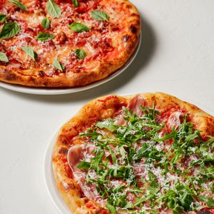 JANEVCA KITCHEN & LOUNGE - Updated March 2025 - 19 Photos - 429 Lampson ...