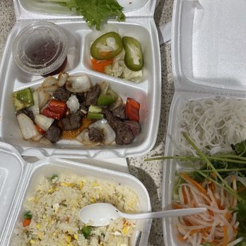 PHO HOLY - Updated October 2025 - 60 Photos & 35 Reviews - 558 S ...