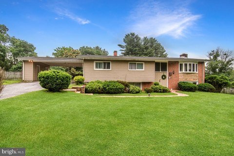 CHARLES HENNEBAUL - BOB LUCIDO TEAM - Updated October 2025 - Contact ...