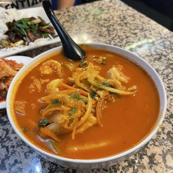 GOLDEN BUDDHA RESTAURANT - Updated January 2026 - 415 Photos & 556 ...