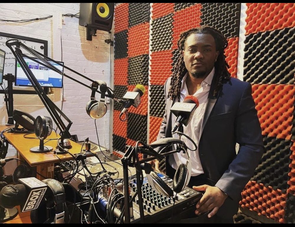 BBOX RADIO - Updated January 2025 - 19 Photos - 145 Front St, Brooklyn ...