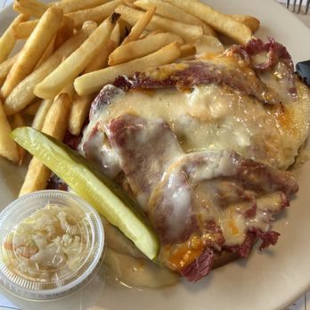 THE ROXBURY DINER - Updated December 2025 - 134 Photos & 175 Reviews ...