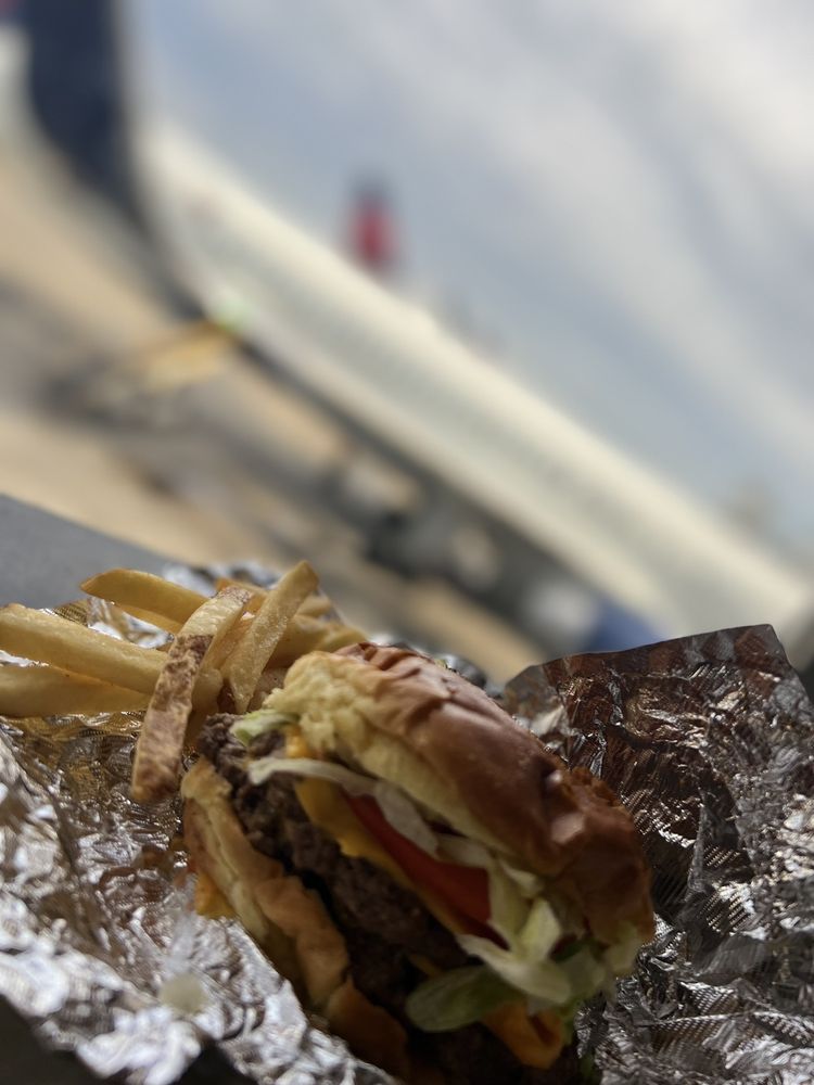 BOARDWALK FRESH BURGERS AND FRIES - Updated December 2025 - 99 Photos ...