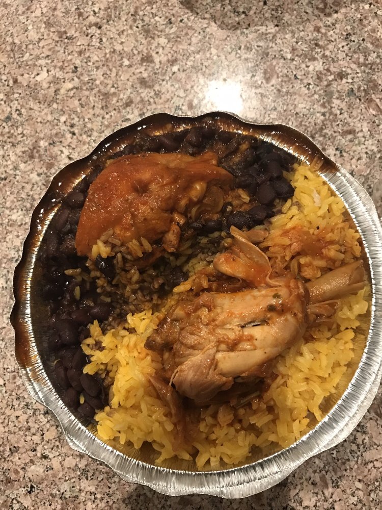 LECHONERA EL BARRIO - 65 Photos & 77 Reviews - Latin American - 172 E ...