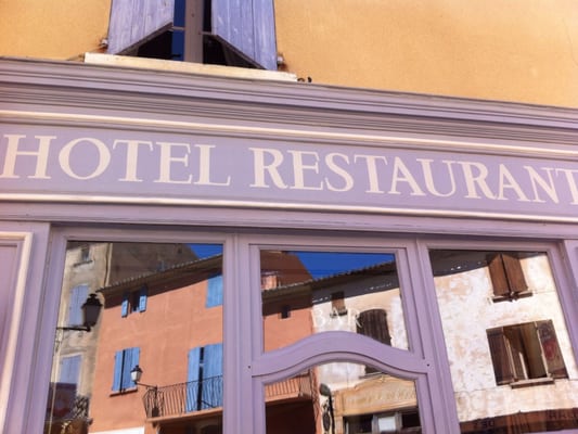 LE SAINT HUBERT - Updated August 2024 - 1 place de la fraternité, St ...