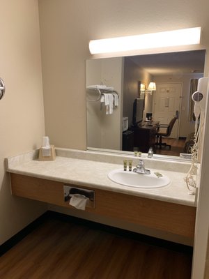 RODEWAY INN & SUITES - 144 Photos & 72 Reviews - 3100 Pacific Hwy East ...