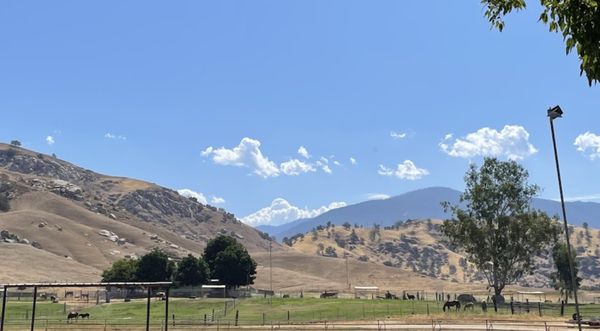 TULE OAK RANCH - Updated December 2025 - 15 Photos - 32272 Ave 176 ...