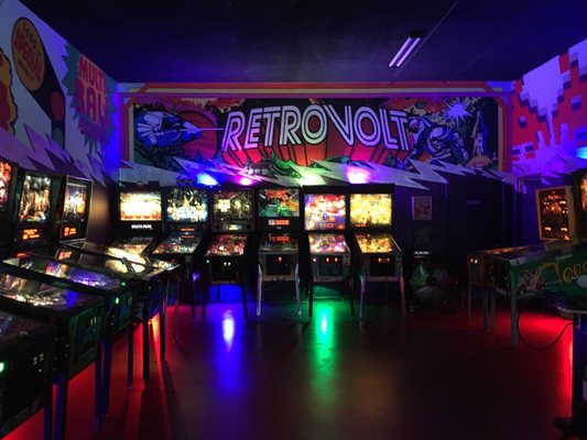 RETROVOLT ARCADE - Updated August 2024 - 243 Photos & 98 Reviews - 544 ...