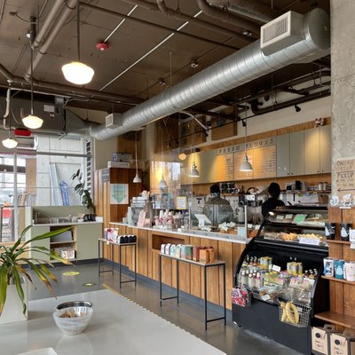 FRESH FLOURS - 212 Photos & 163 Reviews - Bakeries - 1624 S McClellan ...