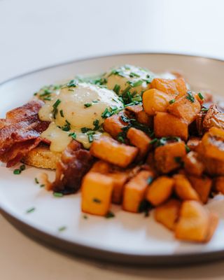 DELISH SISTERS - Updated October 2025 - 62 Photos & 47 Reviews - 389 ...