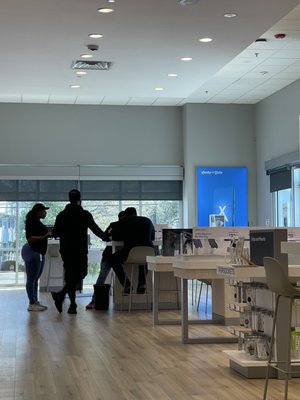 XFINITY STORE BY COMCAST - Updated October 2025 - 54 Photos & 128 ...