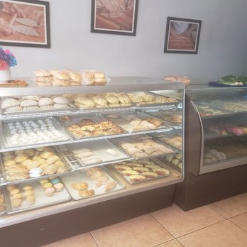 LA ESTRELLA BAKERY - Updated July 2025 - 20 Photos & 19 Reviews - 901 N ...