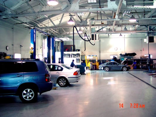 EXPRESS AUTO BODY & REPAIR - Updated November 2025 - 61 Photos & 112 ...