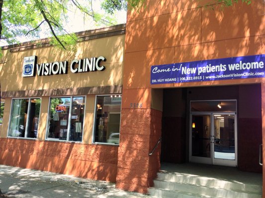 OPTOMETRY MEDICAL GROUP - Updated December 2025 - 18 Photos & 45 ...