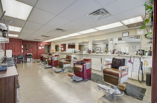 UNIVERSITY BARBER SHOP - Updated December 2025 - 52 Photos & 26 Reviews ...