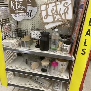 DOLLAR TREE - Updated January 2026 - 18 Photos - 403 S Jefferson St ...