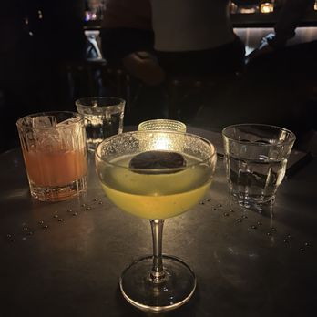 THE VICTOR BAR - Updated December 2025 - 178 Photos & 212 Reviews ...