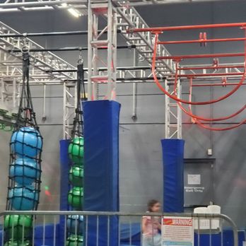 BRAVOZ ENTERTAINMENT CENTER - Updated January 2026 - 250 Photos & 135 ...