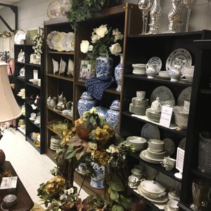 PEDDLER’S MALL - Updated October 2025 - 29 Photos - 360 Pinecrest Rd ...