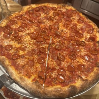 AJ’S PIZZA JOINT - Updated April 2025 - 202 Photos & 66 Reviews - 42 W Plant St, Winter Garden ...