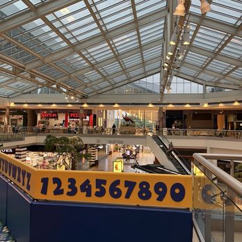 PARAMUS PARK - Updated December 2025 - 165 Photos & 137 Reviews - 700 ...