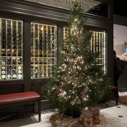 TABLE 100 - Updated August 2024 - 487 Photos & 394 Reviews - 100 Ridge ...