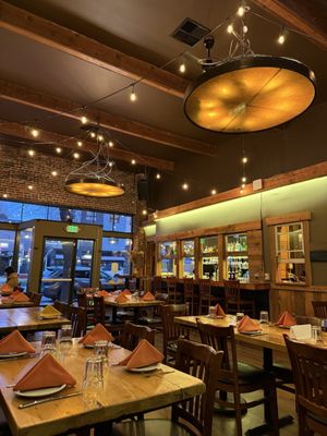 TIPSY YETI RESTAURANT & BAR - Updated October 2025 - 113 Photos & 87 ...