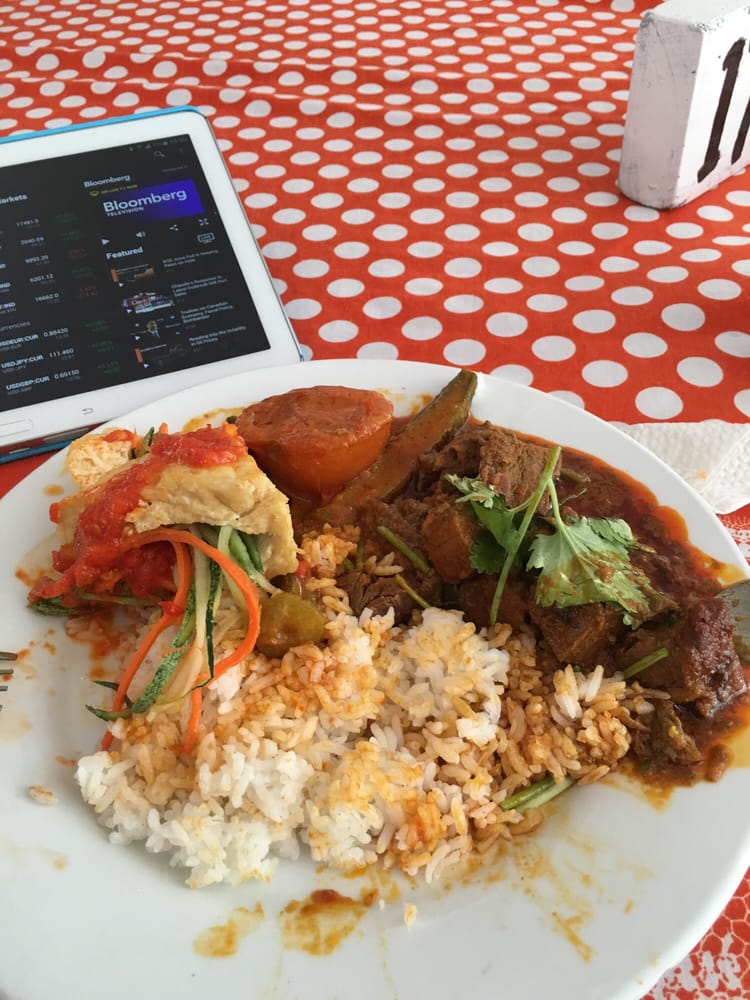 NAAN CORNER - Updated October 2025 - 13 Photos - Lorong Kerja Air Lama ...