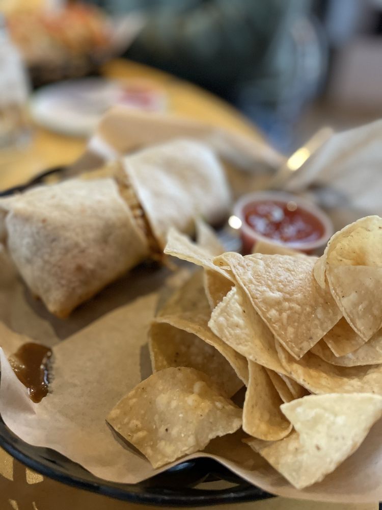 QUIRKS - Updated March 2025 - 458 Photos & 244 Reviews - 189 Central ...