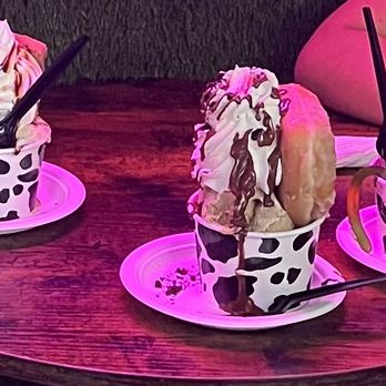 THE YARD MILKSHAKE BAR - 358 Photos & 283 Reviews - 50 W Jefferson St ...