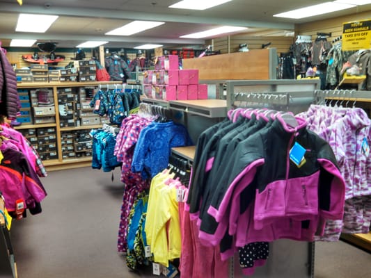 REEDS FAMILY OUTDOOR OUTFITTERS - Updated January 2025 - 19 Photos & 35 ...