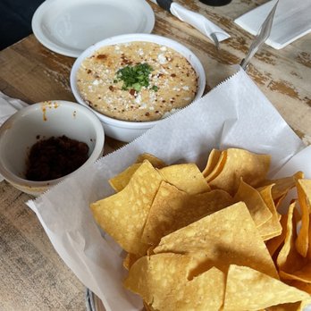 DORADO - Updated December 2025 - 352 Photos & 343 Reviews - 690 Park ...