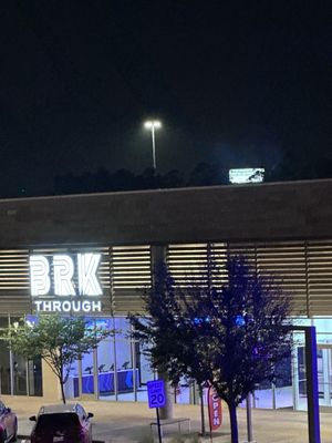 BRKTHROUGH - Updated June 2025 - 36 Photos - 8885 Metropark Dr ...