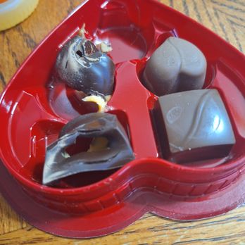 ELMER CANDY - Updated October 2025 - 20 Photos & 18 Reviews - 401 N 5th ...