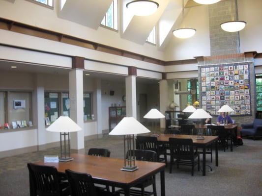 WEST LINN PUBLIC LIBRARY - Updated December 2025 - 47 Photos & 10 ...